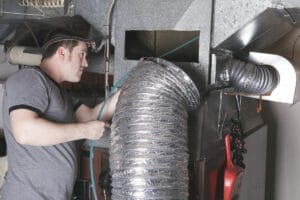 Mechanische ventilatie vervangen: Wanneer & Prijs [ + Waarop letten ]